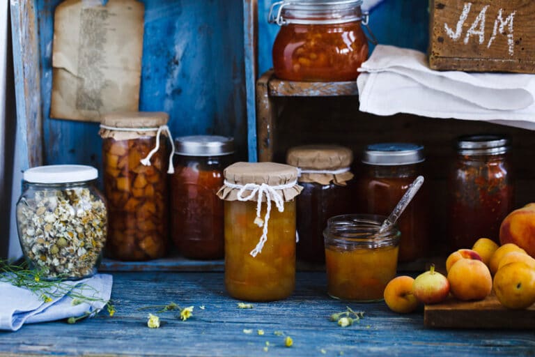 How to Seal Canning Jars Correctly for Safe Preservation